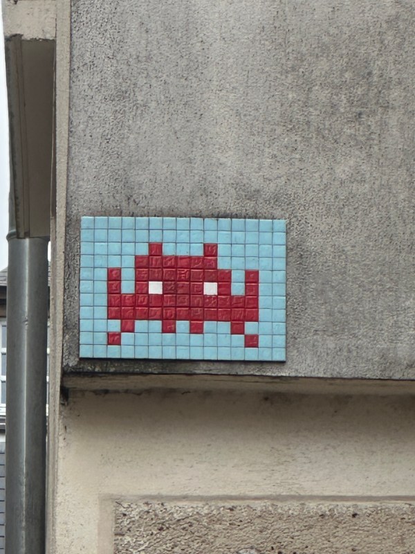 Street & Other Public Art – Pixelated Video Game Mosaics in Paris ...